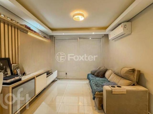 Apartamento, 2 dormitórios, 69.7 m², em Passo da Areia
