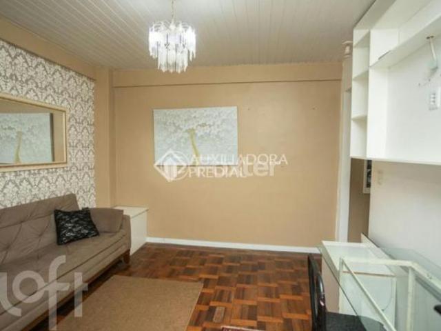 Apartamento, 2 dormitórios, 60 m², em Centro Histórico