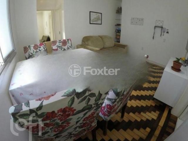 Apartamento, 2 dormitórios, 60 m², em Centro Histórico