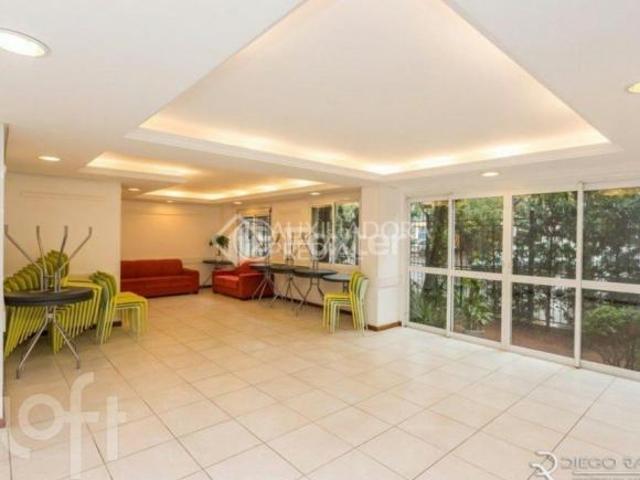 Apartamento, 2 dormitórios, 60 m², em Floresta
