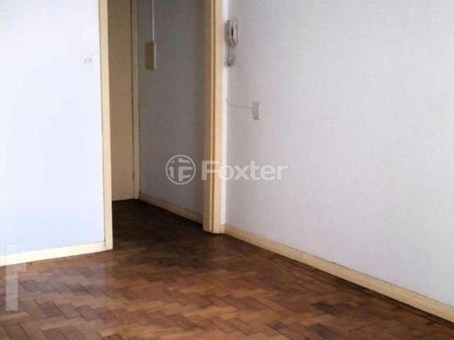 Apartamento, 2 dormitórios, 60.66 m², em Centro Histórico