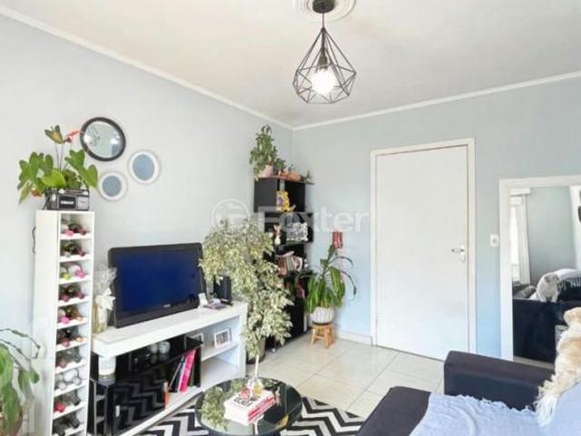 Apartamento, 2 dormitórios, 60.66 m², em Menino Deus