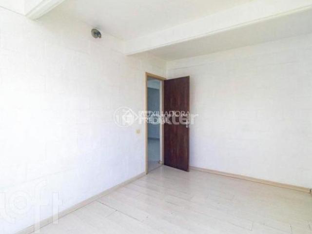 Apartamento, 2 dormitórios, 60.66 m², em Santana