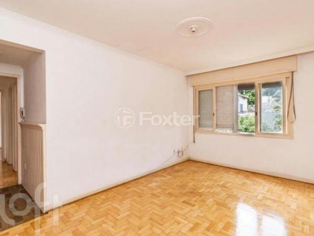 Apartamento, 2 dormitórios, 60.68 m², em Menino Deus