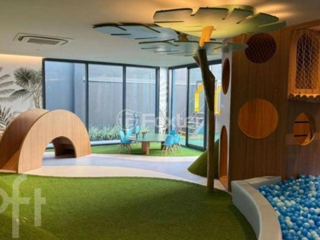 Apartamento, 2 dormitórios, 60.7 m², em Cidade Baixa