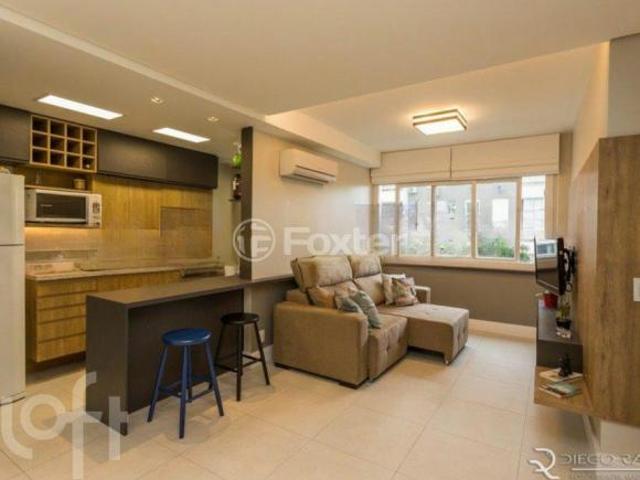 Apartamento, 2 dormitórios, 60.81 m², em São Sebastião