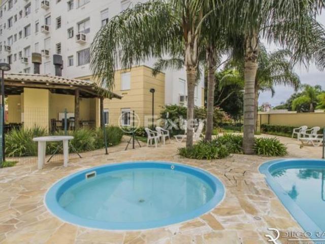 Apartamento, 2 dormitórios, 61 m², em Cristal