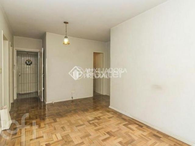 Apartamento, 2 dormitórios, 61 m², em Cristo Redentor
