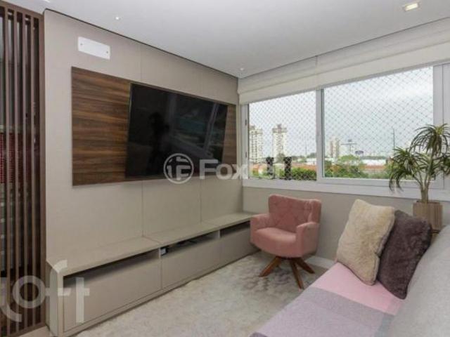 Apartamento, 2 dormitórios, 61 m², em São Sebastião