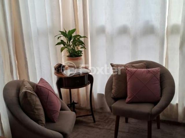 Apartamento, 2 dormitórios, 61 m², em São Sebastião