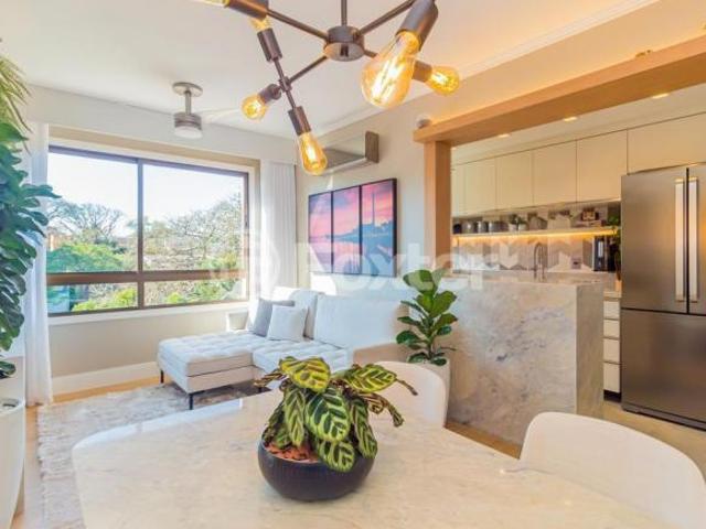 Apartamento, 2 dormitórios, 61.22 m², em Vila Jardim