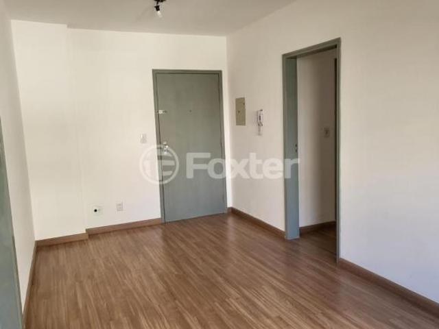Apartamento, 2 dormitórios, 61.2 m², em Menino Deus