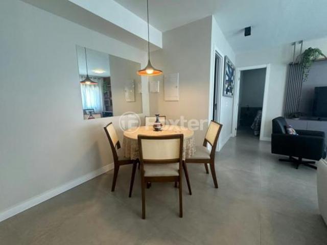 Apartamento, 2 dormitórios, 61.68 m², em Azenha
