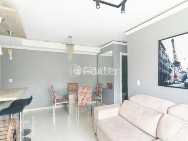 Apartamento, 2 dormitórios, 62 m², em Cristal