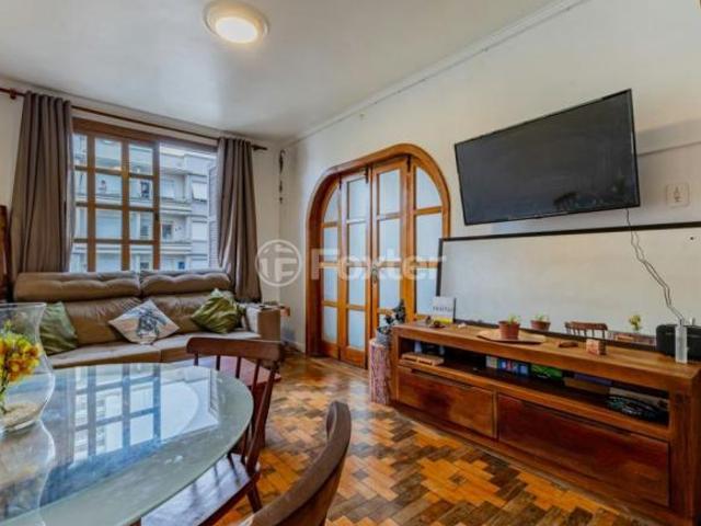 Apartamento, 2 dormitórios, 62 m², em Auxiliadora