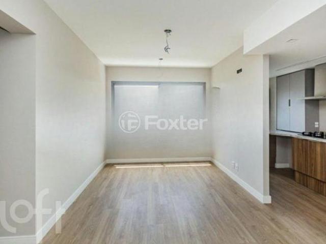 Apartamento, 2 dormitórios, 62 m², em Passo da Areia