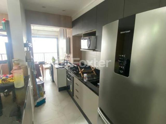 Apartamento, 2 dormitórios, 62 m², em Vila Esperança