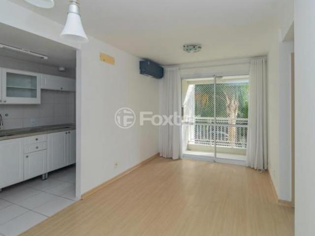 Apartamento, 2 dormitórios, 62 m², em Vila Ipiranga