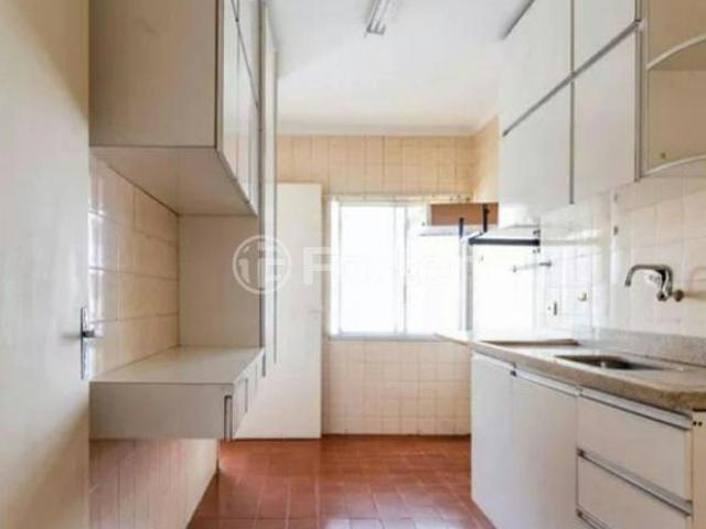 Apartamento, 2 dormitórios, 62 m², em Vila Mascote
