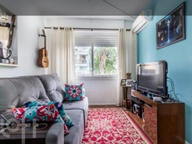 Apartamento, 2 dormitórios, 62.05 m², em Menino Deus