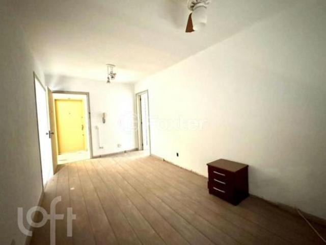 Apartamento, 2 dormitórios, 62.02 m², em Menino Deus