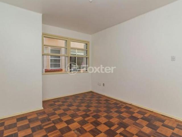 Apartamento, 2 dormitórios, 62.58 m², em Petrópolis