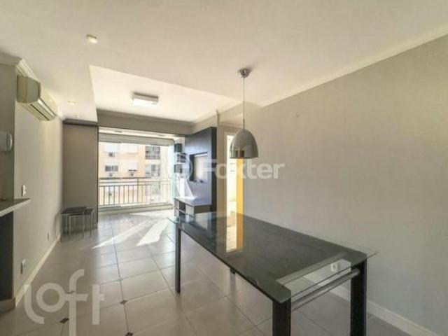 Apartamento, 2 dormitórios, 62.53 m², em Passo da Areia