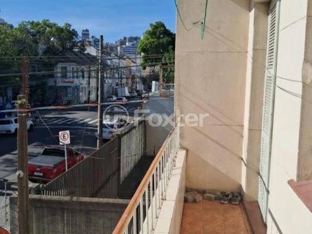 Apartamento, 2 dormitórios, 62.5 m², em Floresta