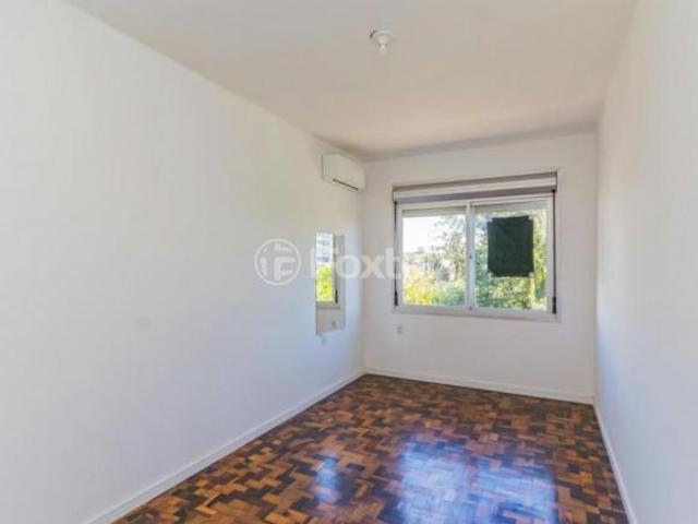 Apartamento, 2 dormitórios, 62.5 m², em Passo da Areia