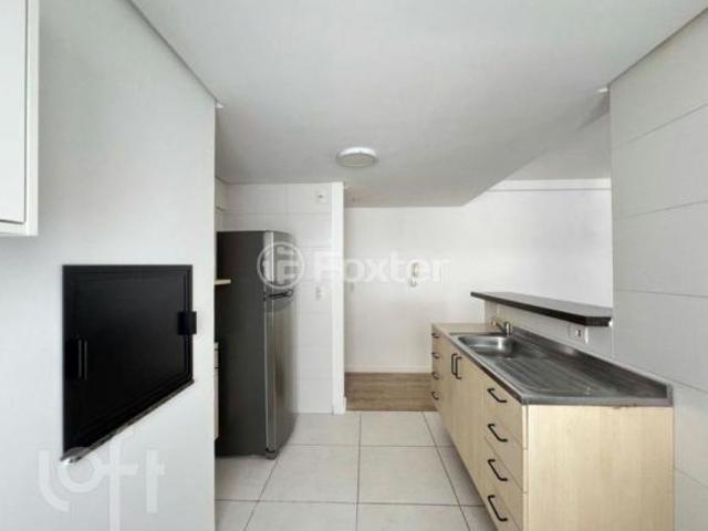 Apartamento, 2 dormitórios, 62.87 m², em São João