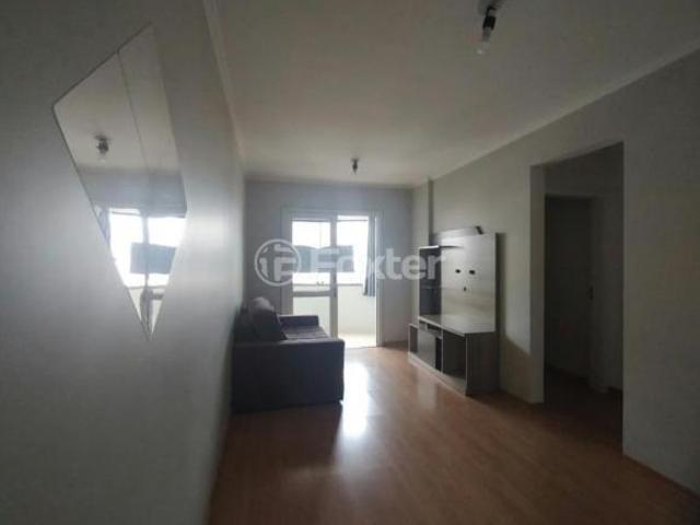 Apartamento, 2 dormitórios, 63 m², em Centro