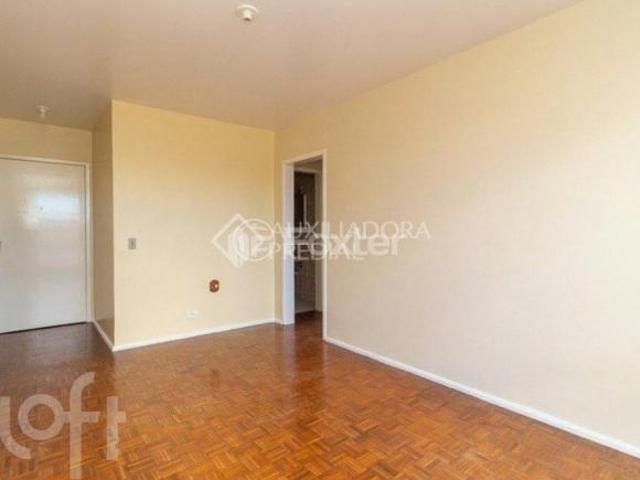 Apartamento, 2 dormitórios, 63 m², em Cristal