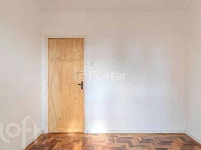 Apartamento, 2 dormitórios, 63 m², em Floresta