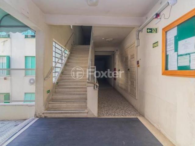 Apartamento, 2 dormitórios, 63 m², em São João