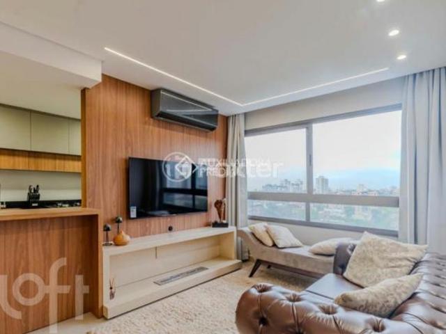 Apartamento, 2 dormitórios, 63 m², em Passo da Areia