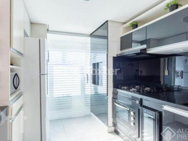 Apartamento, 2 dormitórios, 63.09 m², em Santana