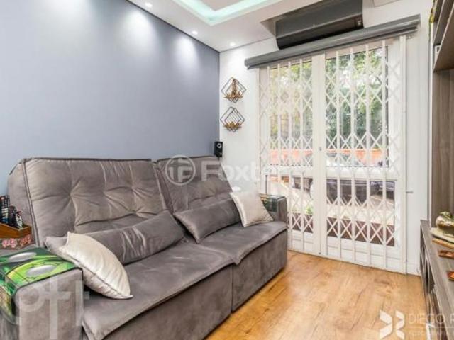Apartamento, 2 dormitórios, 63.36 m², em Cristal