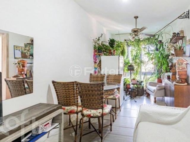 Apartamento, 2 dormitórios, 63.36 m², em Cristal
