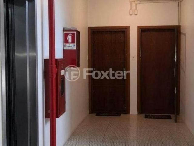Apartamento, 2 dormitórios, 63.66 m², em Menino Deus