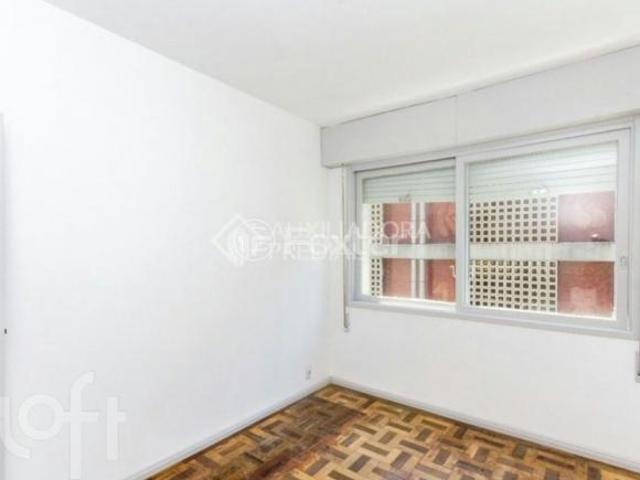 Apartamento, 2 dormitórios, 63.73 m², em Centro Histórico