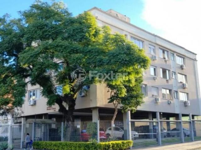 Apartamento, 2 dormitórios, 74 m², em Partenon