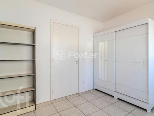 Apartamento, 2 dormitórios, 74.24 m², em Menino Deus
