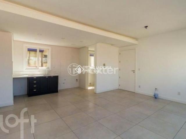 Apartamento, 2 dormitórios, 74.24 m², em Petrópolis