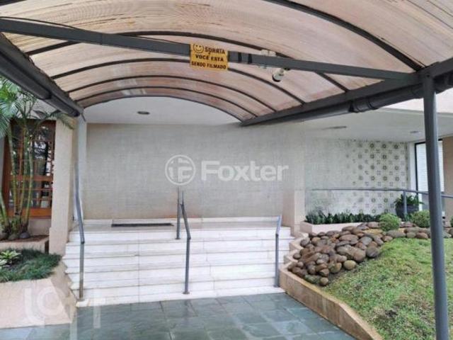 Apartamento, 2 dormitórios, 74.2 m², em Menino Deus