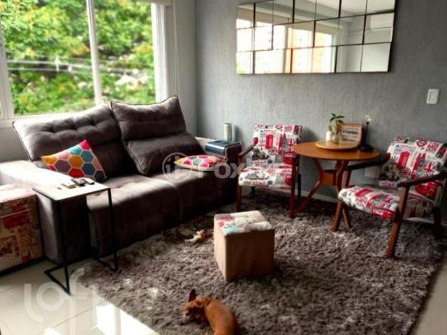 Apartamento, 2 dormitórios, 74.45 m², em Santana