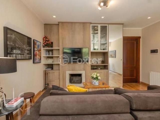 Apartamento, 2 dormitórios, 74.69 m², em Vila Suica