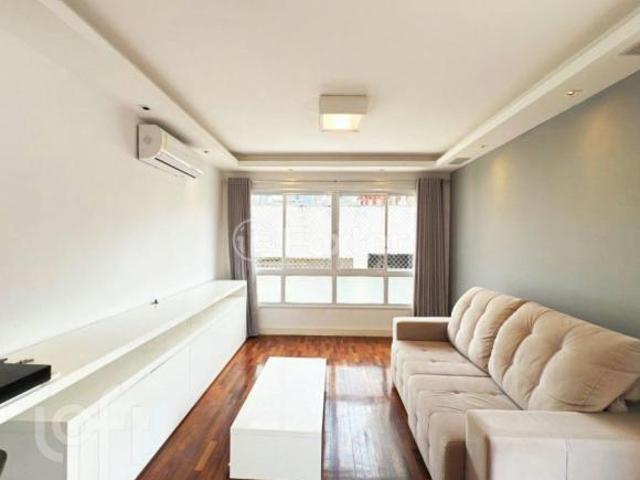 Apartamento, 2 dormitórios, 74.79 m², em Auxiliadora
