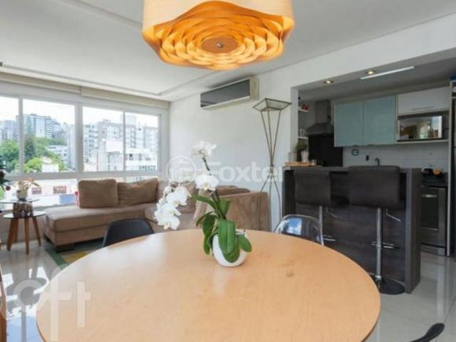Apartamento, 2 dormitórios, 74.79 m², em Auxiliadora