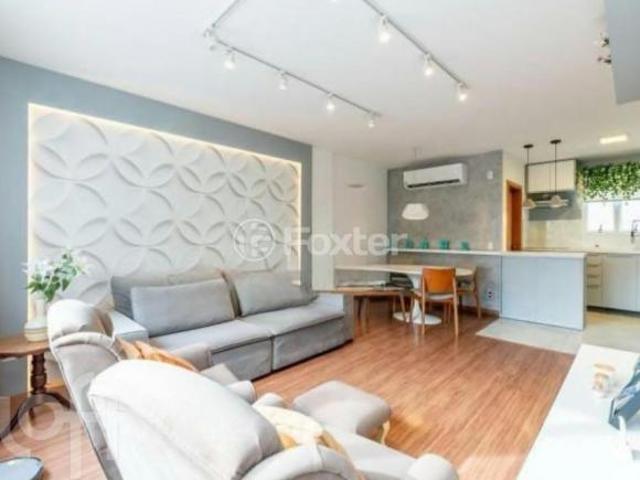 Apartamento, 2 dormitórios, 74.89 m², em Vila Ipiranga