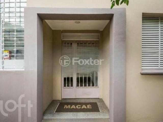 Apartamento, 2 dormitórios, 75 m², em Menino Deus